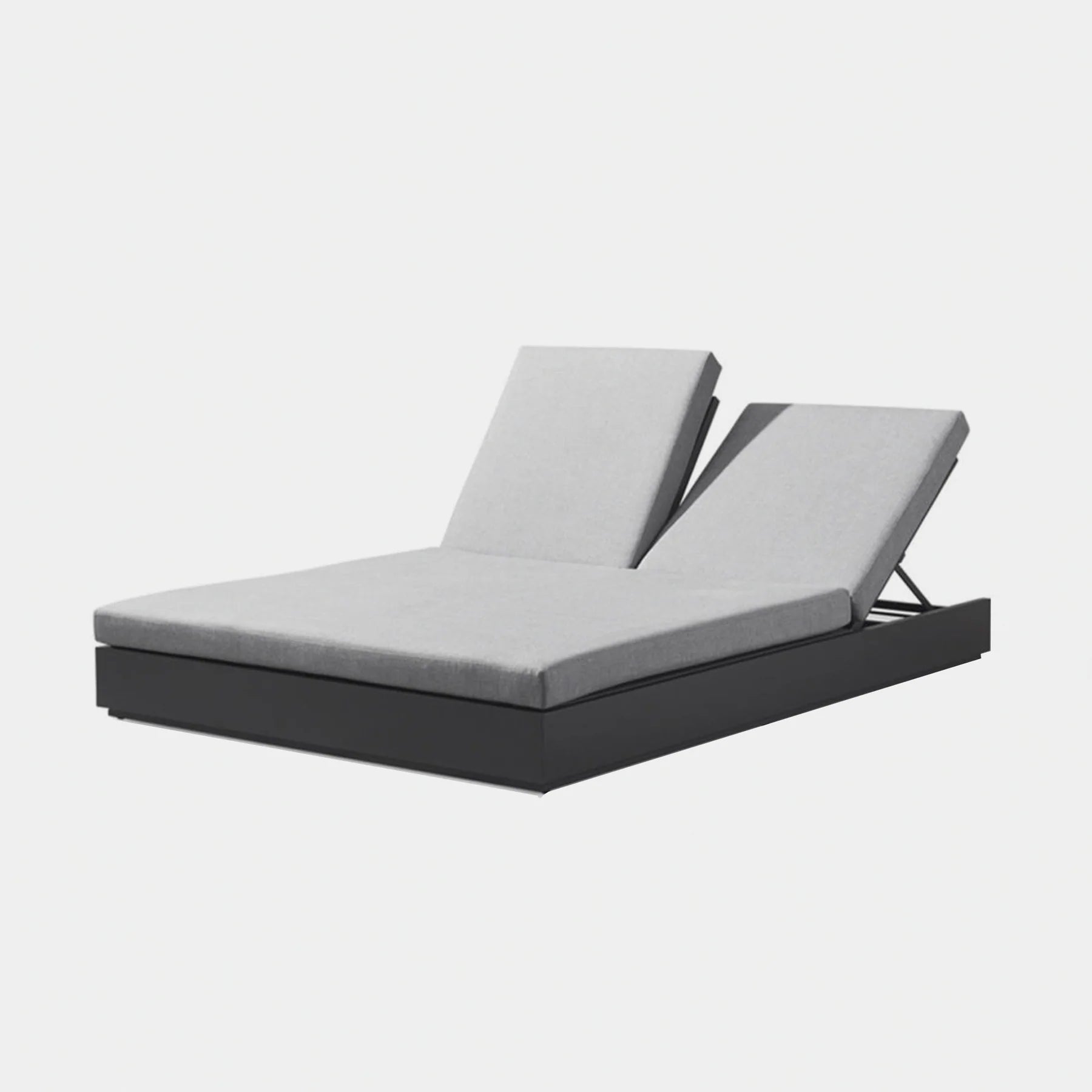 HAYMAN DOUBLE SUN LOUNGE – Modern Studio