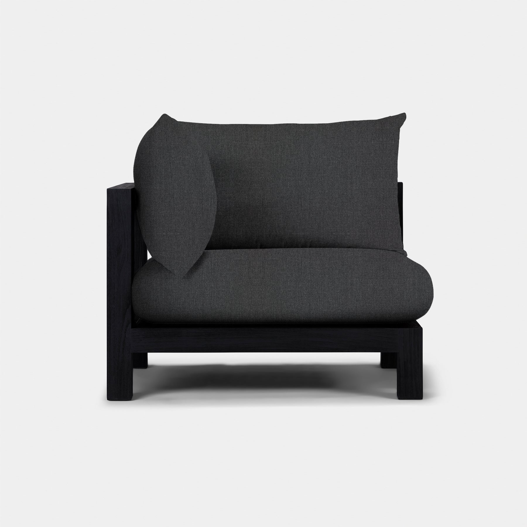 PACIFIC CORNER – Modern Studio